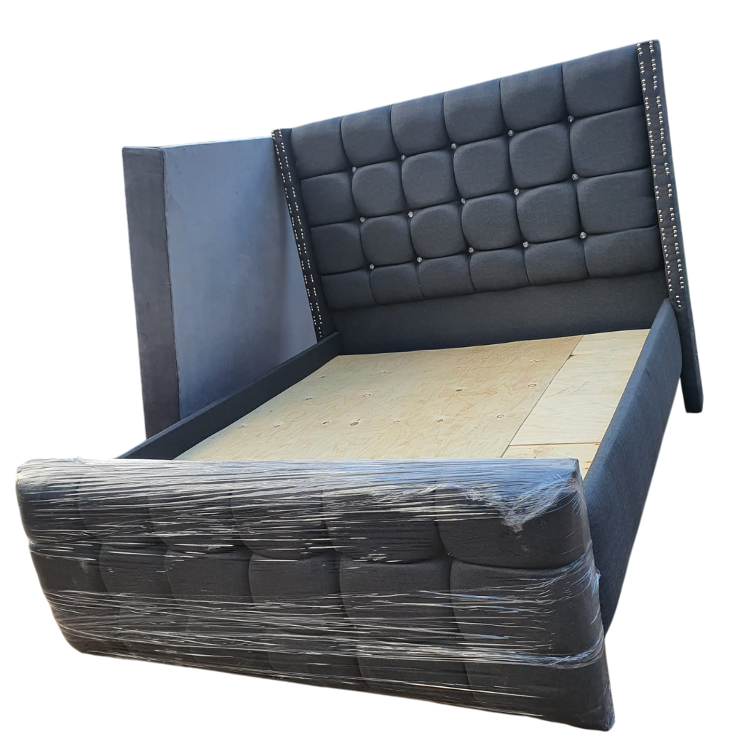 6x6 Cream-white Chester Bed - Lush Living